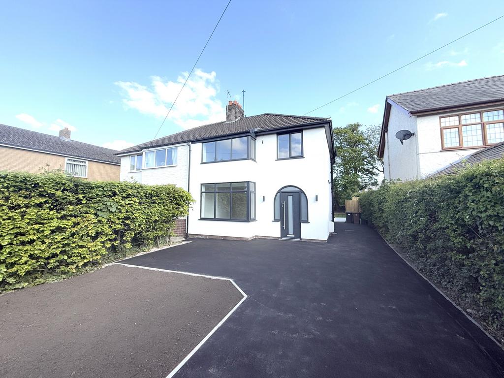 Hoyles Lane, Cottam PR4 3 bed semi-detached house for sale - £350,000