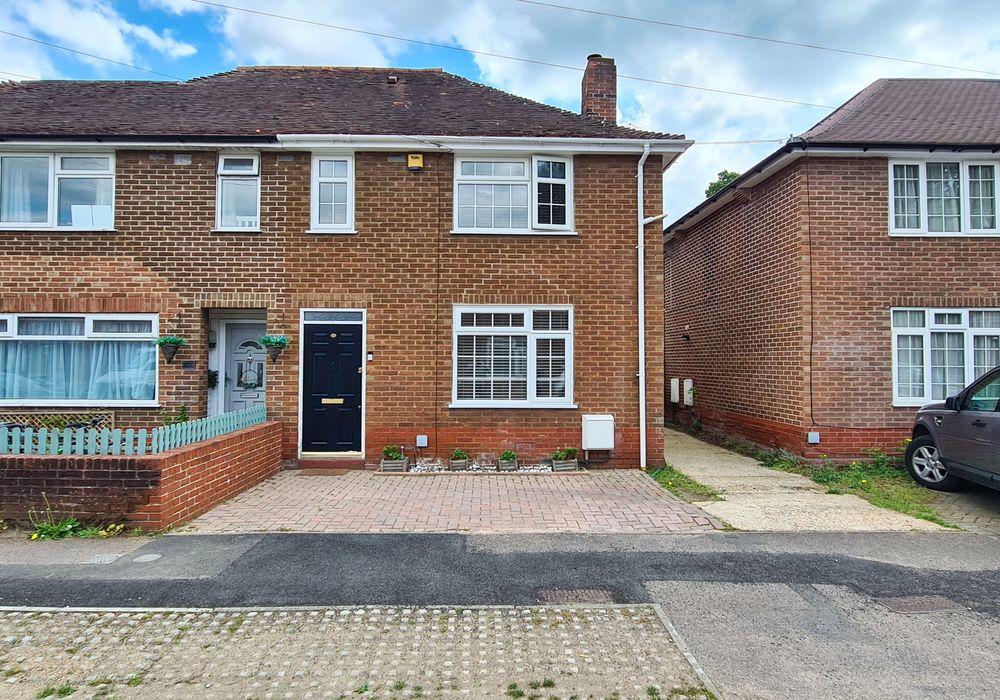 Testwood Crescent, Totton... 3 bed semi-detached house for sale - £270,000