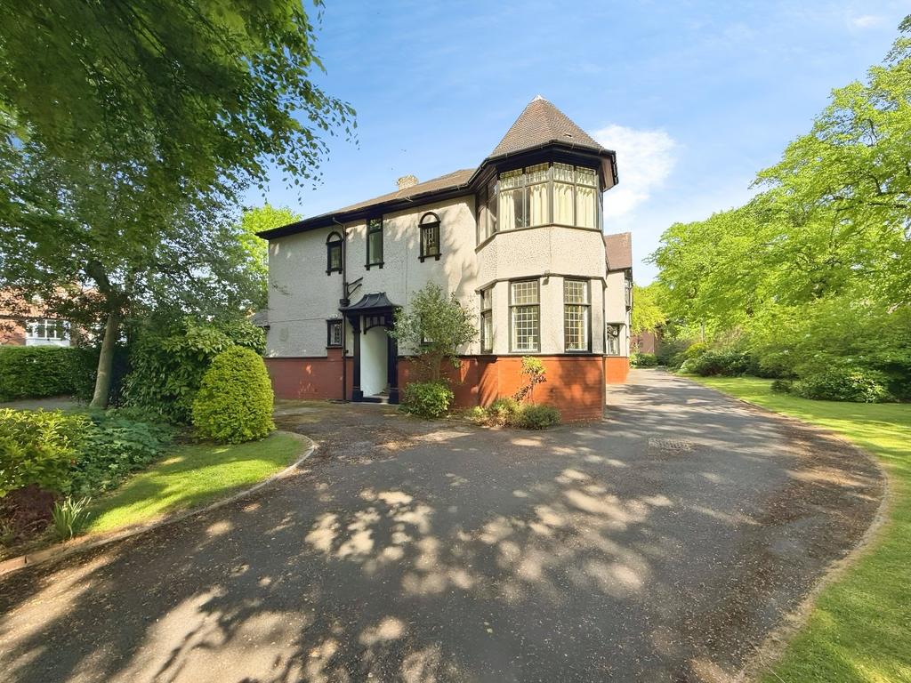 Clothorn Road, Manchester, Greater... 2 bed flat - £350,000