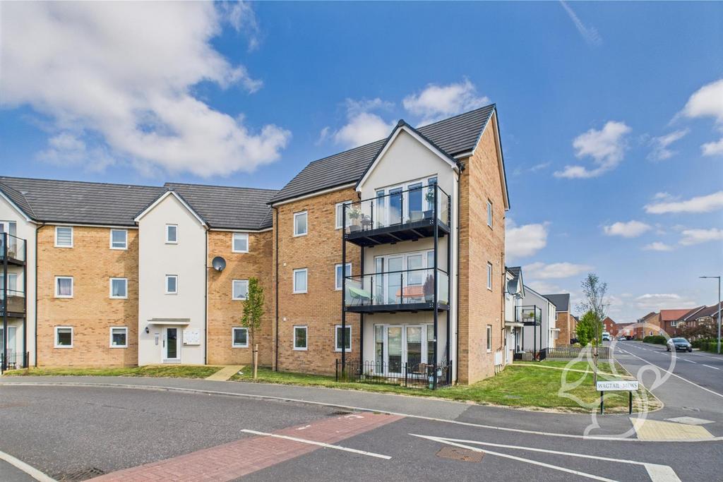 Martin Hunt Drive, Colchester CO3 2 bed apartment for sale - £210,000