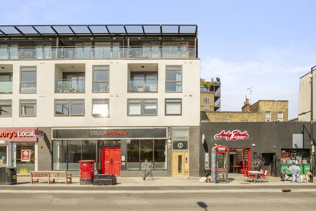 Chalk Farm Road, london, NW1 2 bed apartment for sale - £750,000