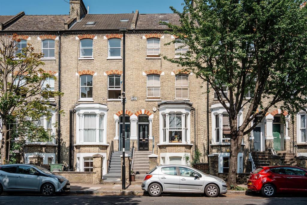 Hanley Road, Finsbury Park 1 bed flat for sale - £475,000