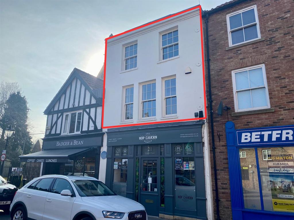 Market Place, Howden, Goole Property to rent - £218 pcm (£50 pw)