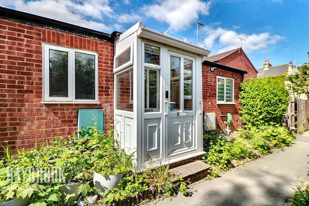Freedom Road, Sheffield 2 bed bungalow for sale - £190,000