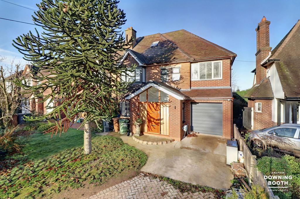Lichfield Road, Walsall WS9 6 bed semi-detached house - £500,000