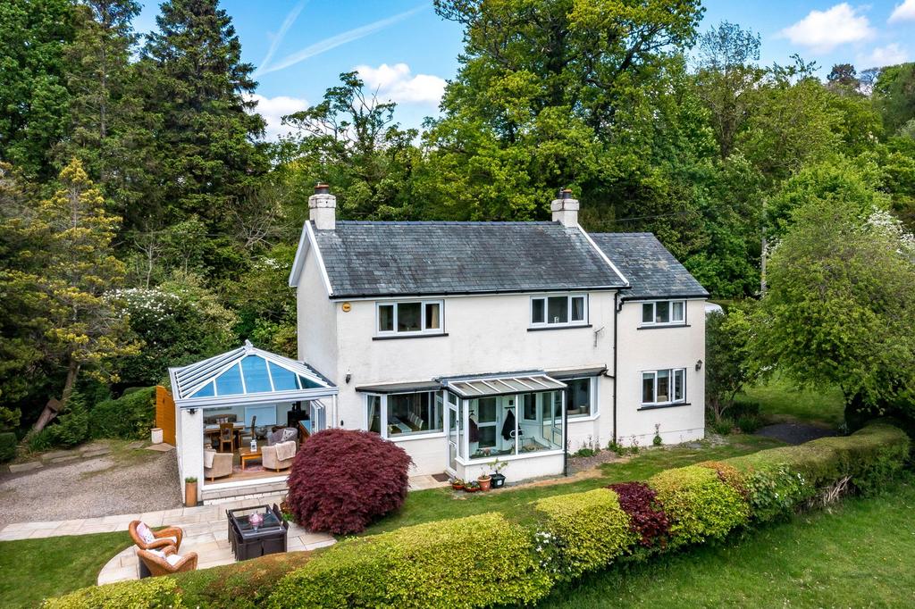Keswick CA12 5 bed detached house for sale - £800,000