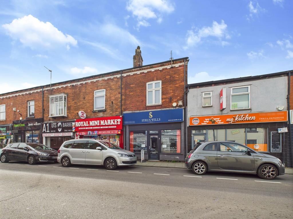 Elliott Street, Manchester M29 Office to rent - £350 pcm (£81 pw)
