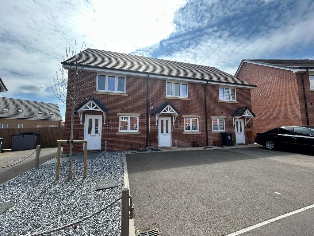 Mount Grace Road, Monksmoor, Daventry 2 bed house for sale - £260,000