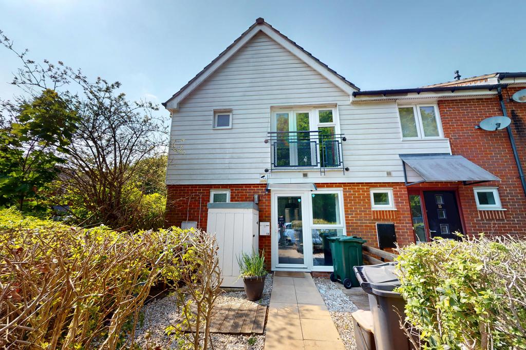 Merlin Way, Ashford, Kent, TN23 1 bed terraced house for sale - £175,000