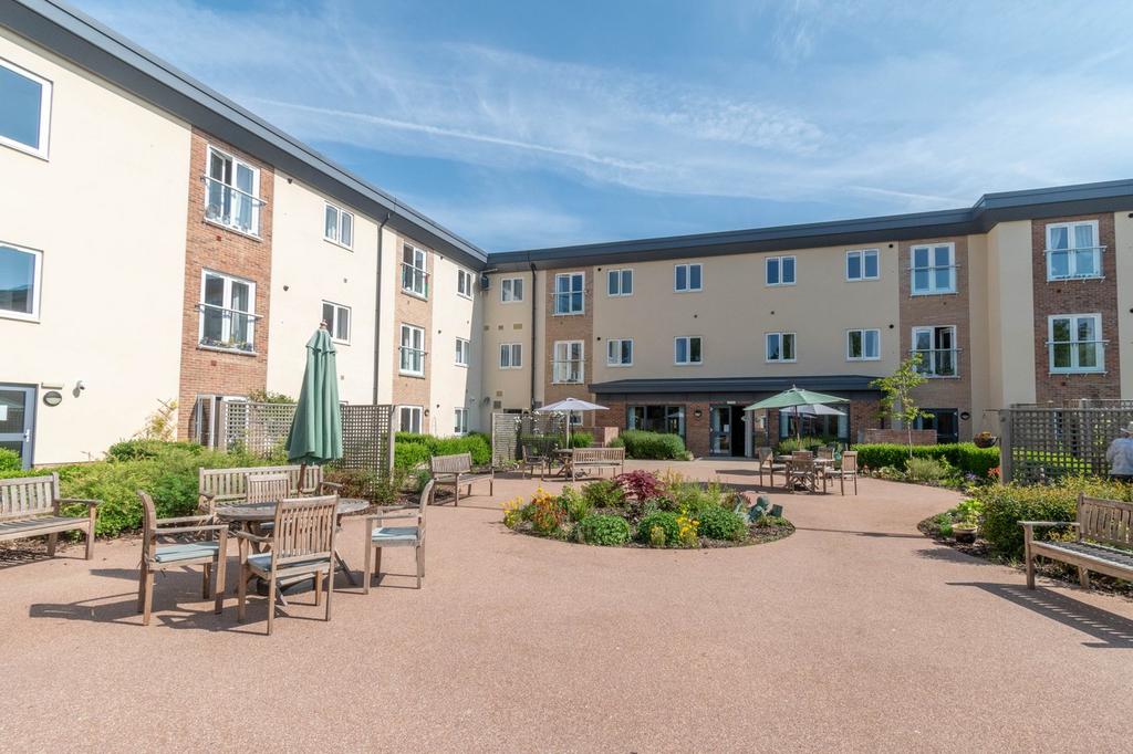 Trinity Road, Fakenham, NR21 2 bed apartment for sale - £180,000