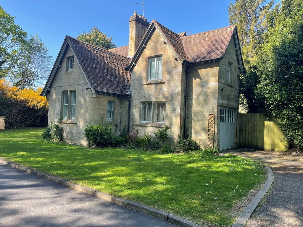 Heythrop Estate, Enstone OX7 3 bed detached house for sale - £650,000