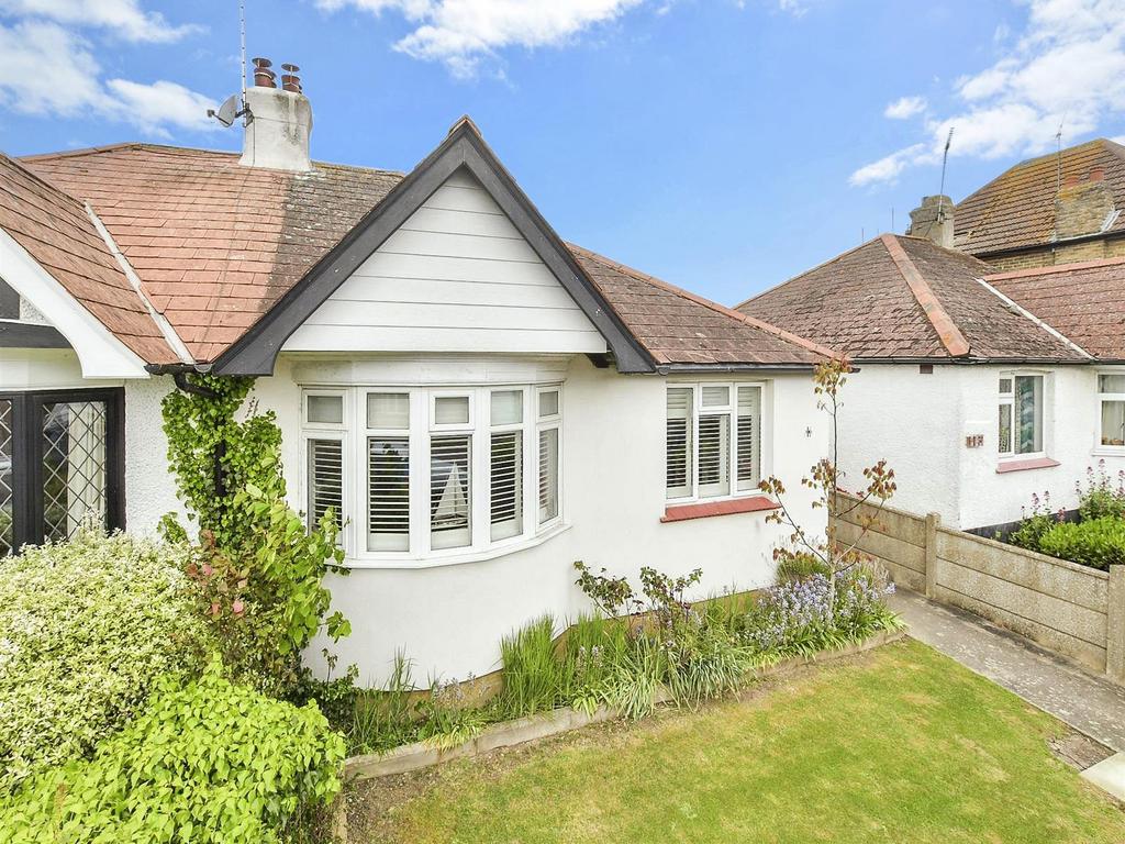 Graystone Road, Whitstable CT5 3 bed semi-detached bungalow for sale ...