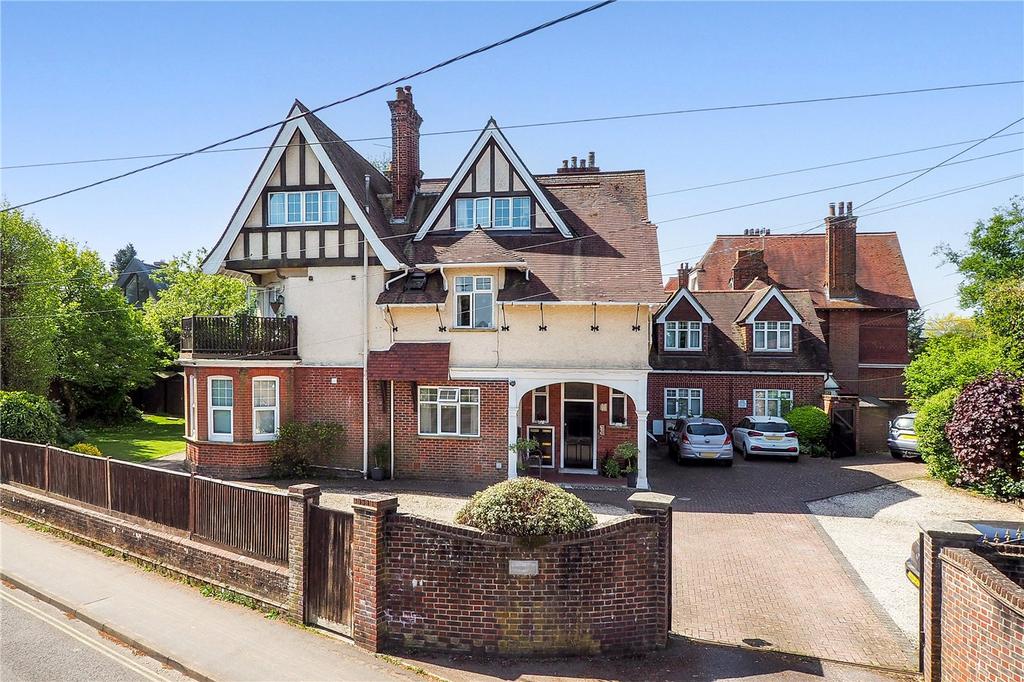 Heath Road, Petersfield, Hampshire, GU31 2 bed apartment for sale - £ ...