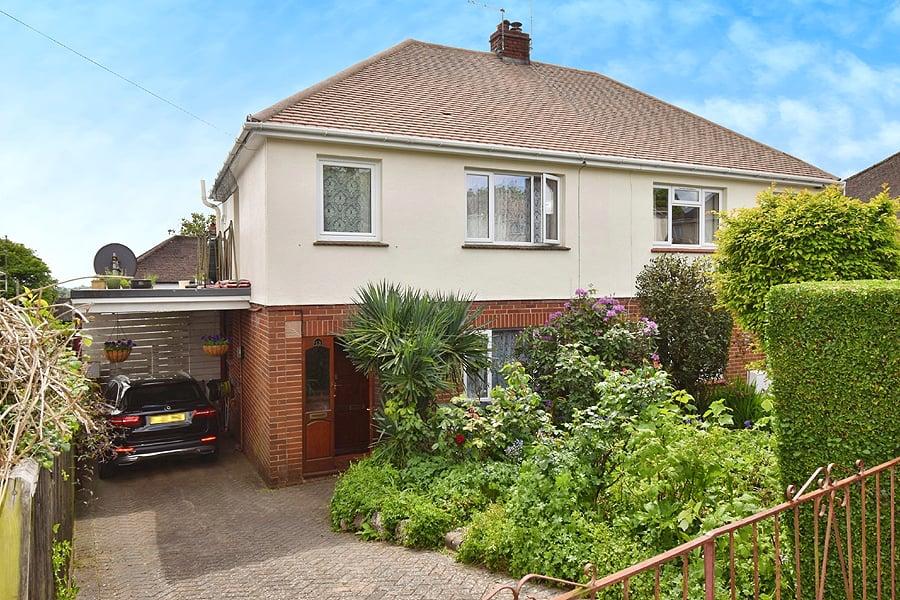 Fox Road, Exeter, EX4 3 bed semi-detached house - £325,000