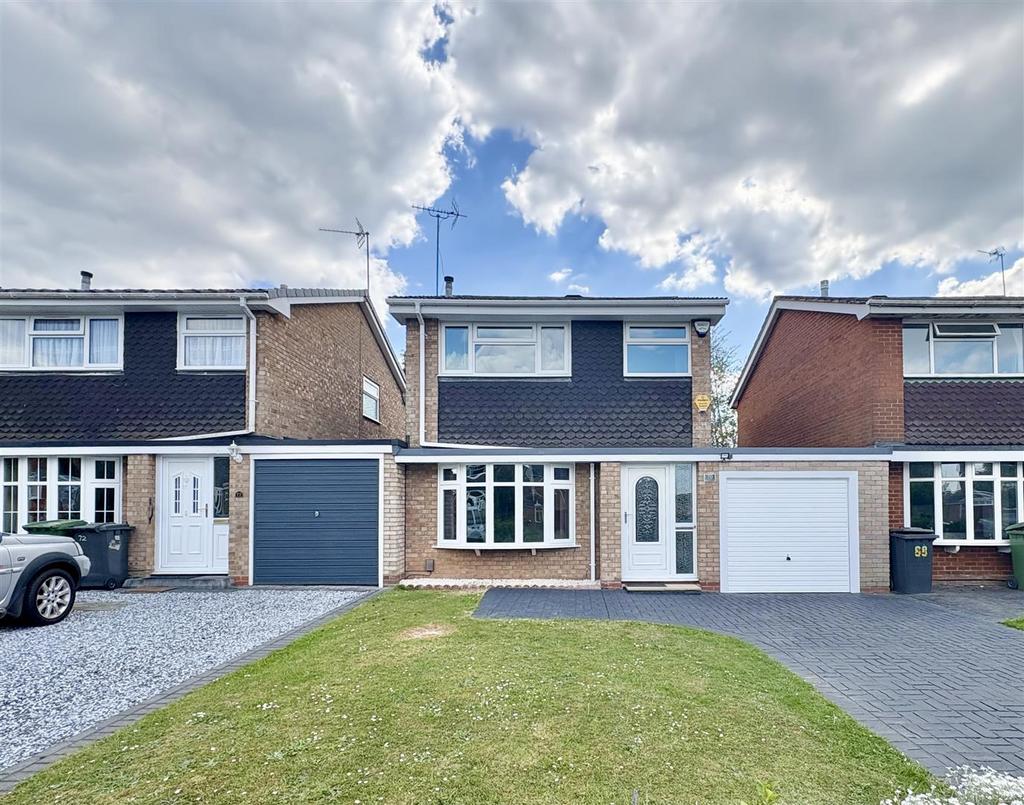 70 Bellencroft Gardens, Castlecroft 3 bed detached house to rent - £ ...