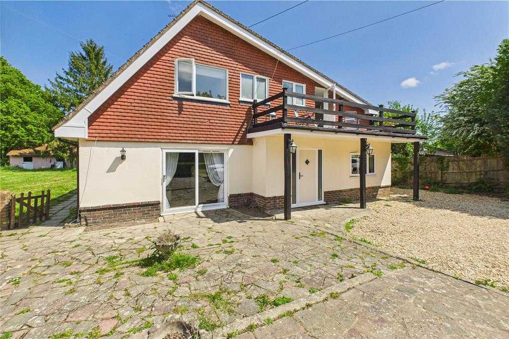 Wire Mill Lane, Lingfield RH7 6 bed detached house for sale - £875,000