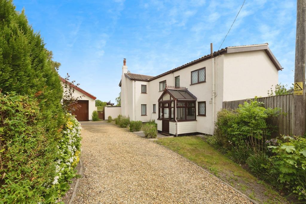 Whin Common Road, King's Lynn PE33 4 bed detached house for sale - £425,000