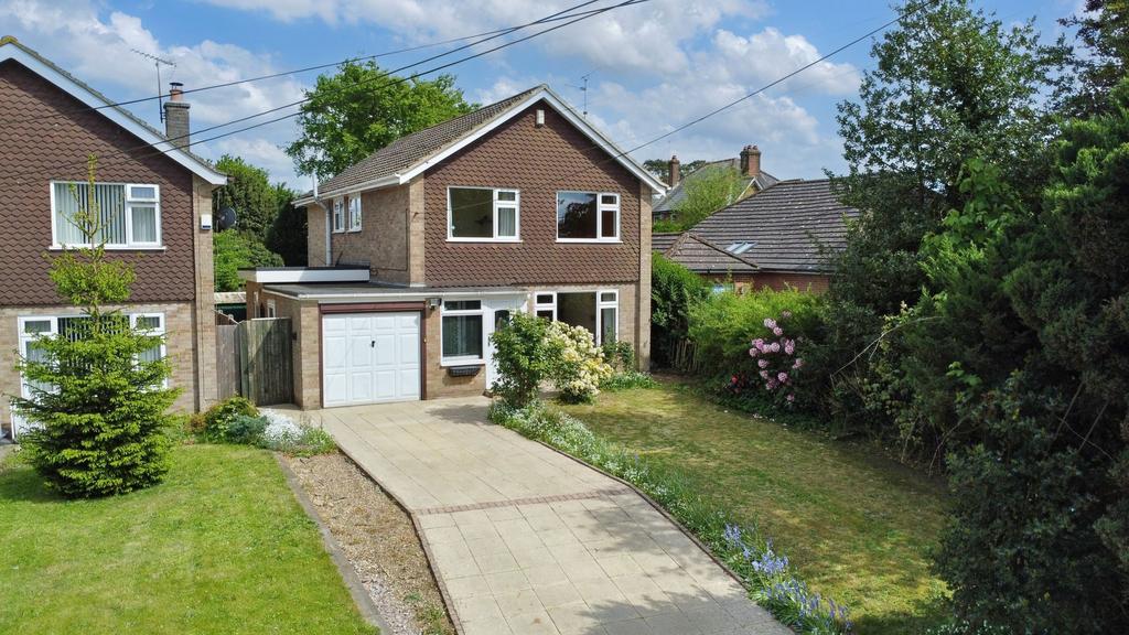 Chart Corner, Chart Sutton, ME17 3 bed detached house for sale - £550,000