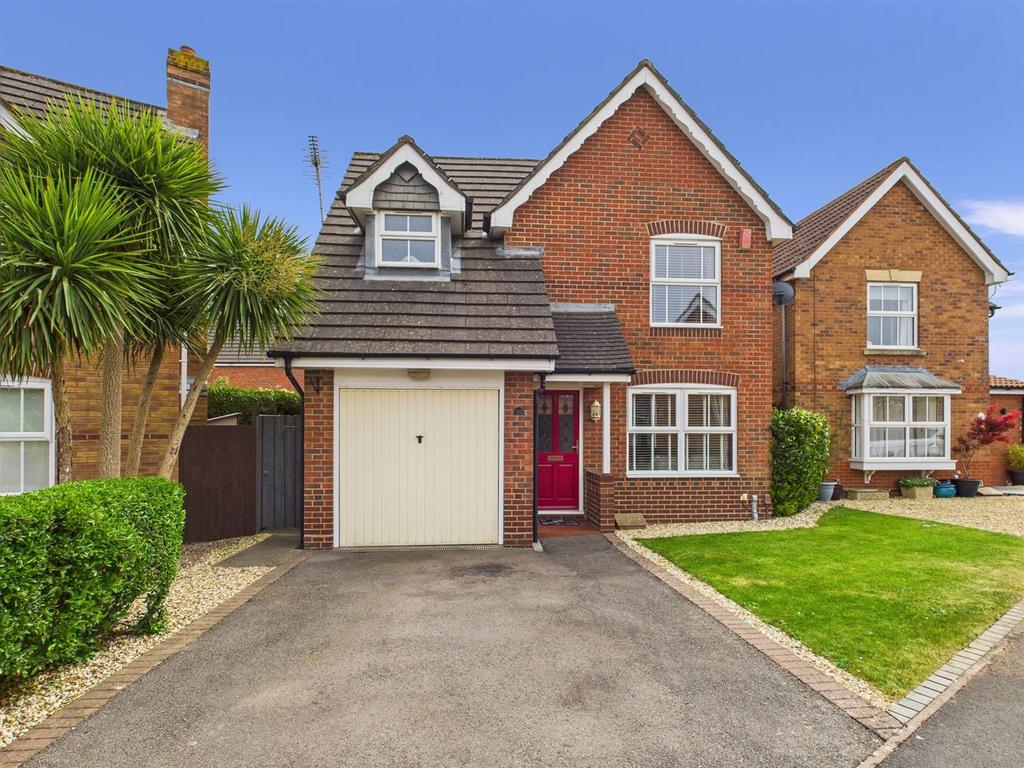 Bay Tree Road, Abbeymead, Gloucester 3 bed detached house - £385,000