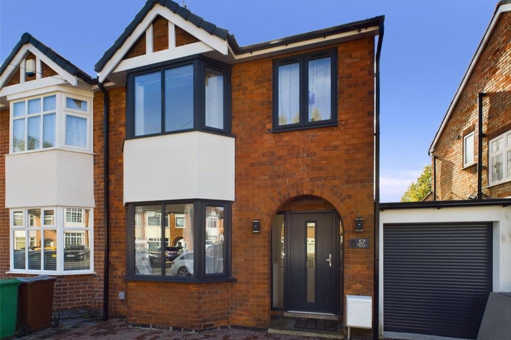 Charlbury Road, Nottingham NG8 3 bed semi-detached house - £295,000