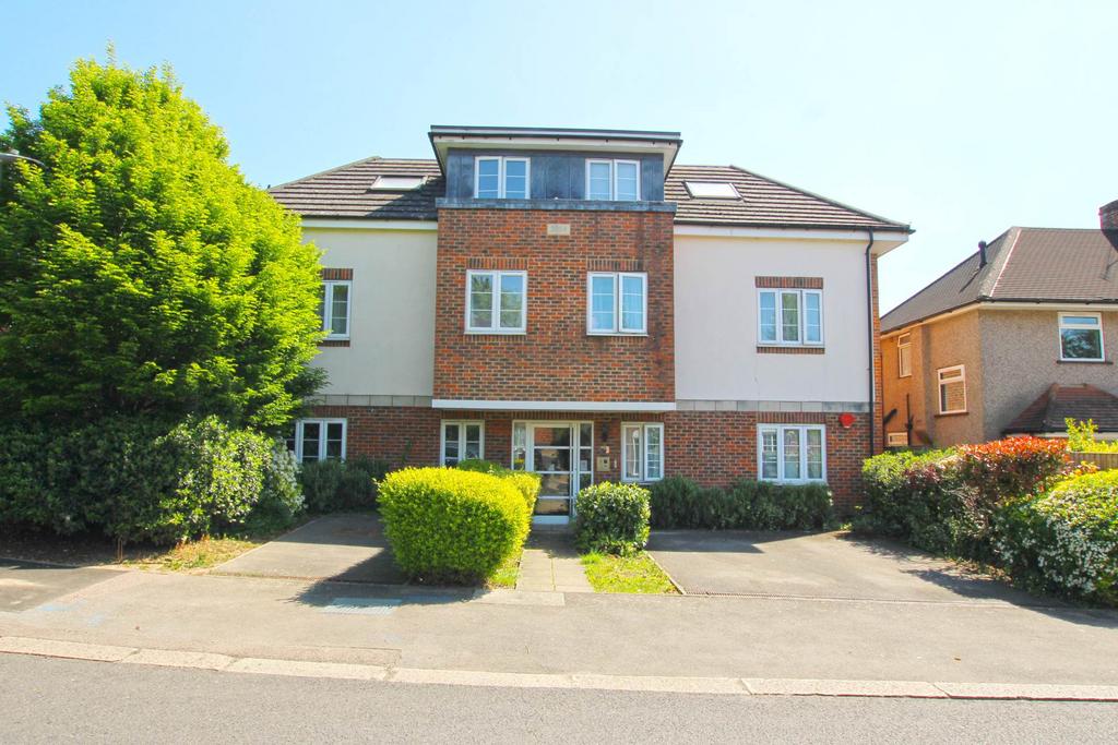 Devon Road, North Watford 2 bed apartment - £323,000