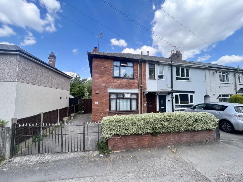 Waldron Avenue, Brierley Hill DY5 3 bed end of terrace house - £185,000