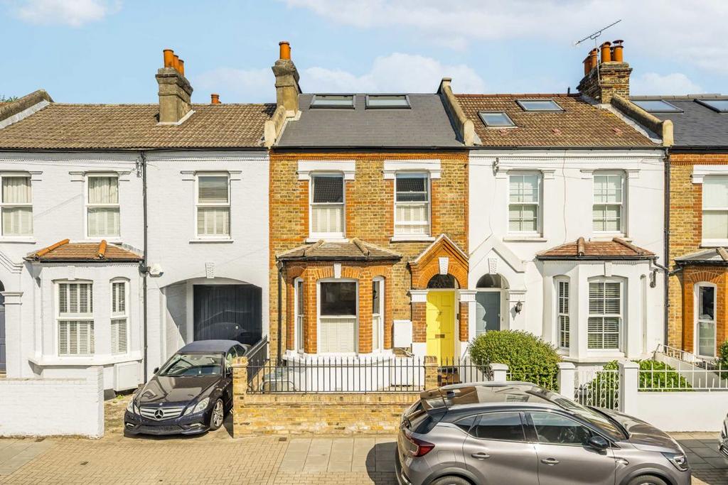 Swaffield Road, London SW18 4 bed house for sale - £1,500,000
