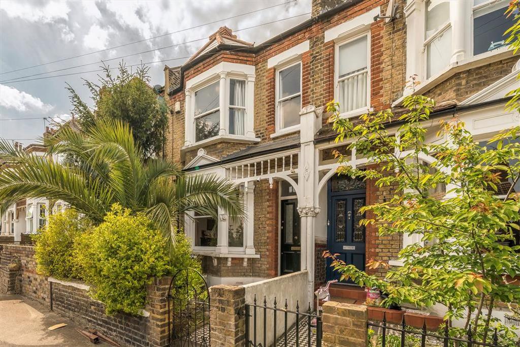 Swallowfield Road, London SE7 3 bed house - £800,000