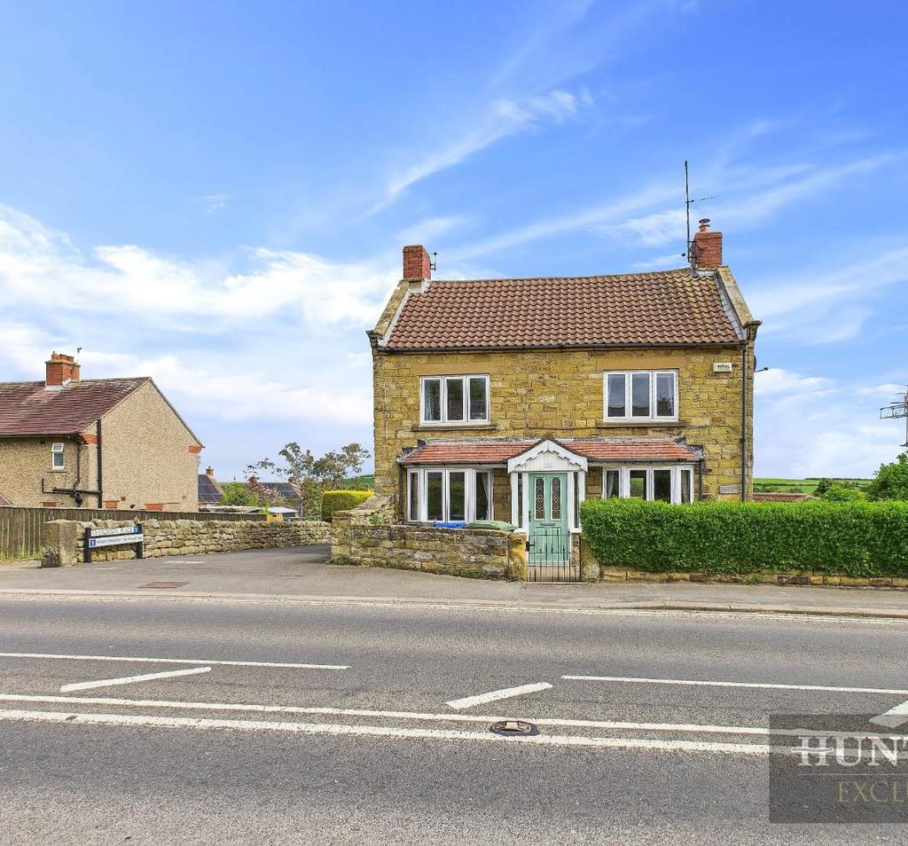 High Street, Burniston, Scarborough 3 bed detached house for sale - £ ...