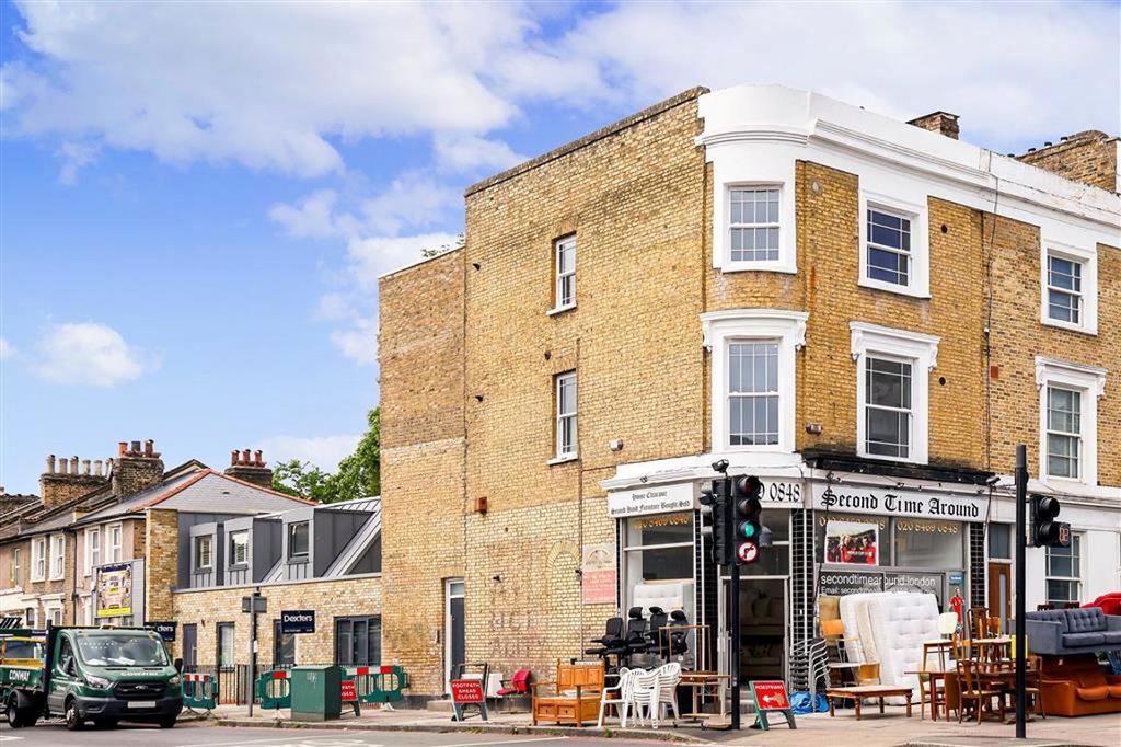 Lewisham Way, London SE14 1 bed flat to rent - £1,700 pcm (£392 pw)