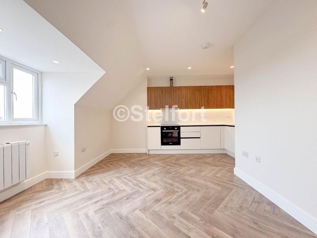Church Lane, London, NW9 2 bed apartment to rent - £1,750 pcm (£404 pw)