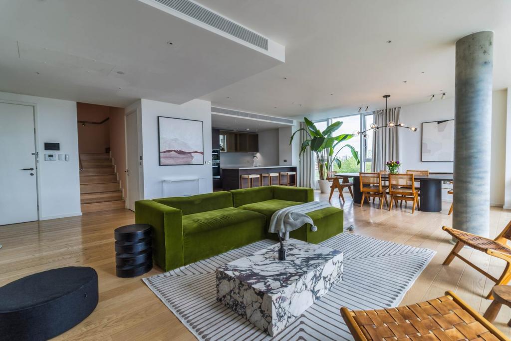 Penthouse, Waterson Building... 3 bed apartment - £10,487 pcm (£2,420 pw)