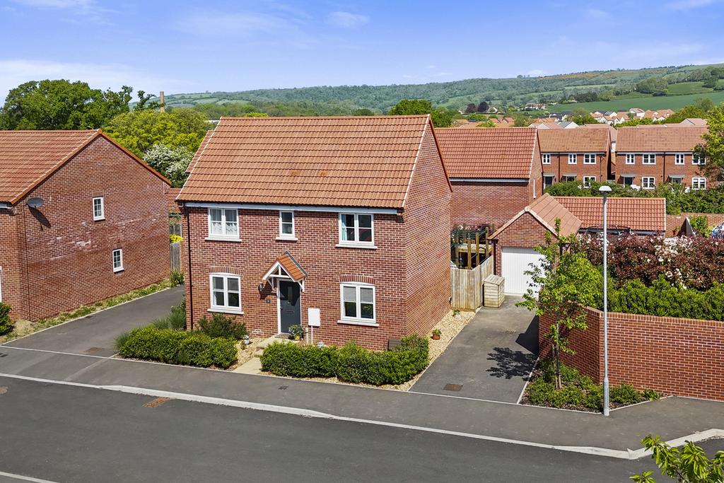 Priors Hill Close, Haybridge, Wells 3 bed detached house for sale - £ ...