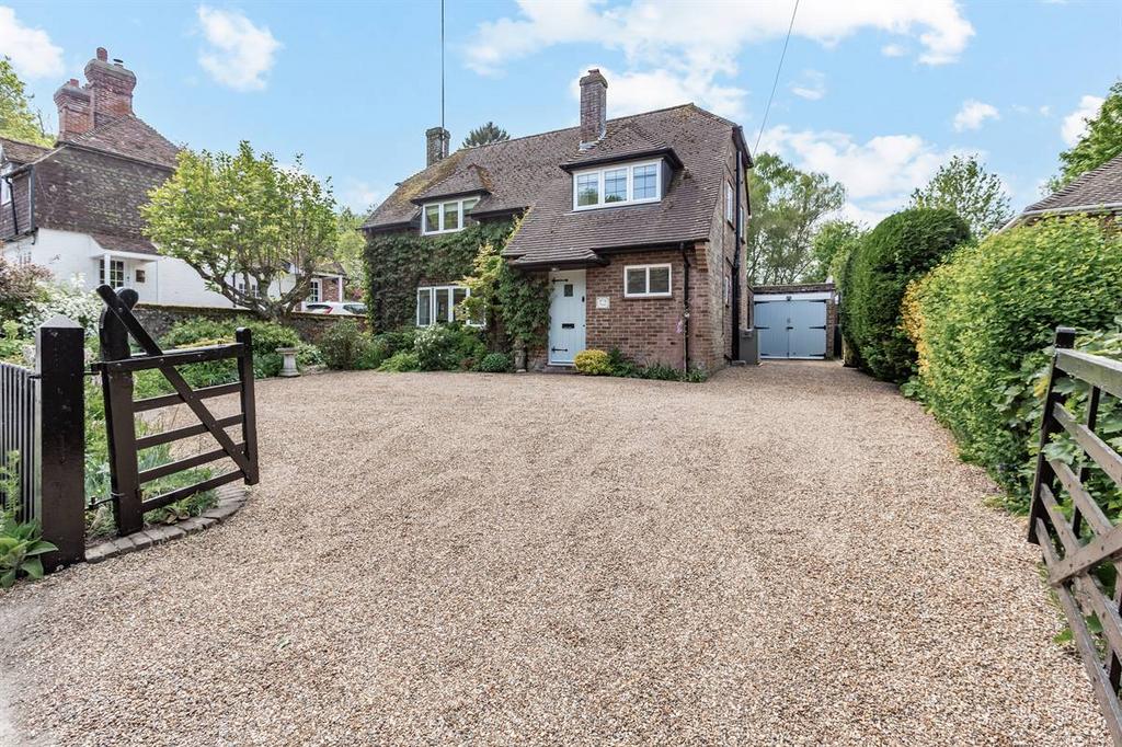 The Street, Petham, Canterbury 4 bed detached house for sale - £750,000