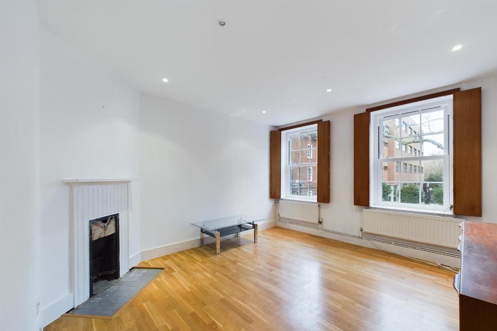 Hortensia Road, Chelsea, London, SW10 2 bed flat - £550,000