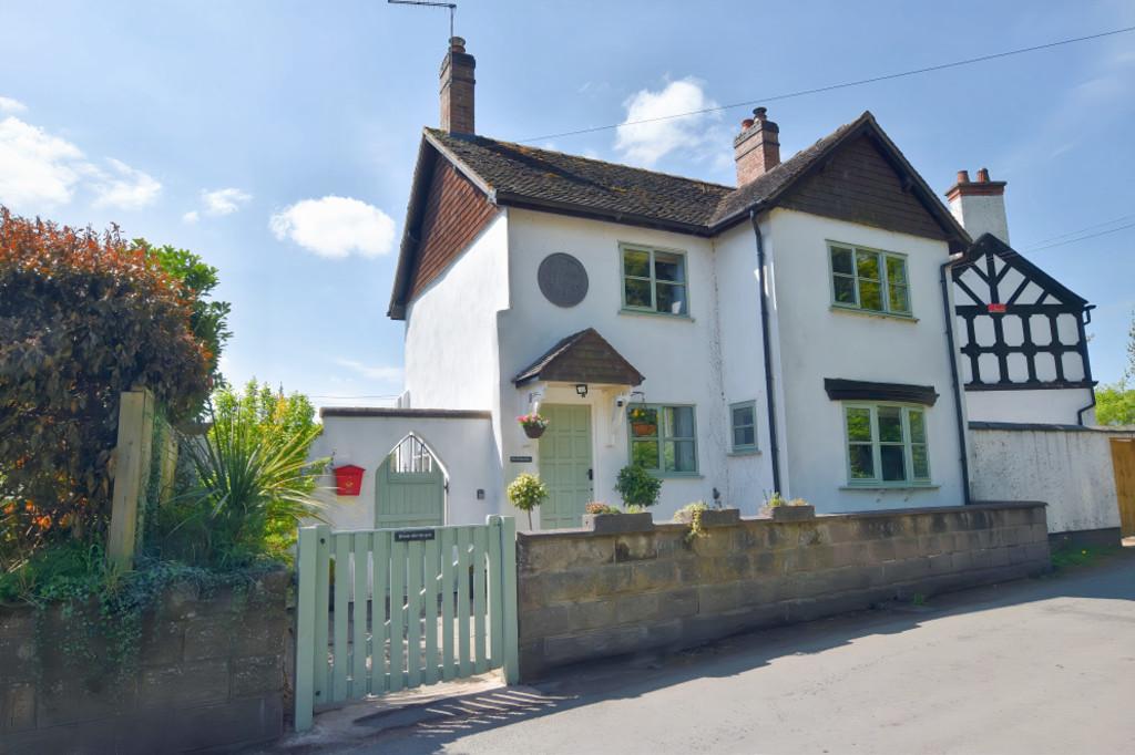 Copmere End, Stafford 3 bed cottage - £445,000