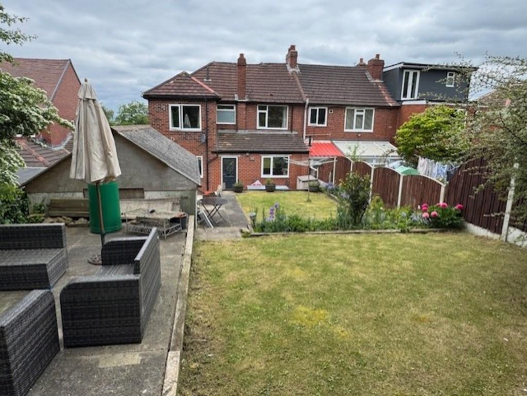 Field Lane, Upton 4 bed end of terrace house for sale - £275,000