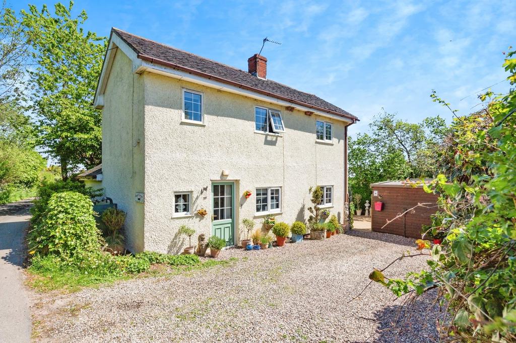 Jug Bank, Market Drayton TF9 3 bed detached house - £375,000