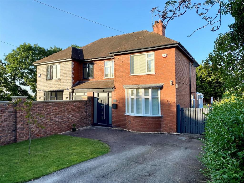 Garden City, Market Drayton TF9 4 bed semi-detached house - £379,950