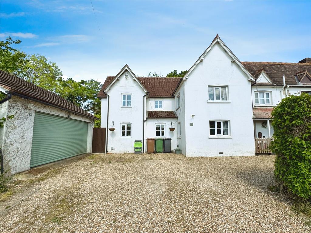 Pauls Heath Cottages, Cole Henley RG28 4 bed semi-detached house - £525,000