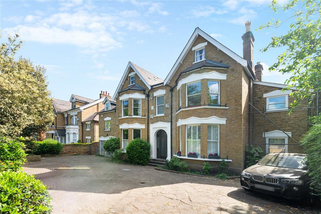 Kew Road, Kew, Richmond, Surrey, TW9 2 bed apartment - £2,500 pcm (£577 pw)