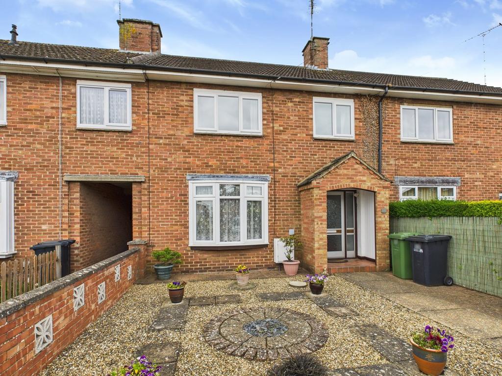 Retreat Estate, Downham Market PE38 3 bed terraced house for sale - £190,000