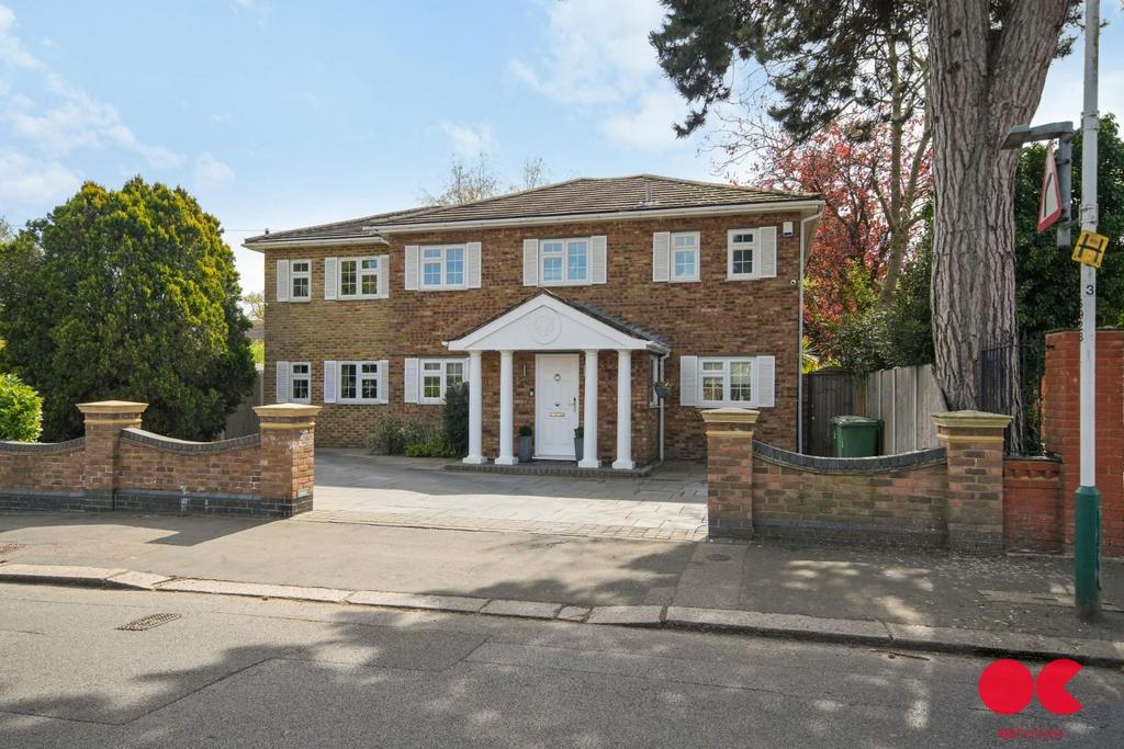 Herbert Road, Hornchurch RM11 5 bed detached house for sale - £1,400,000