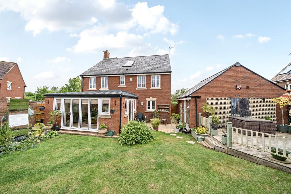 Shorn Brook Close, Gloucester GL2 4 bed detached house for sale - £565,000