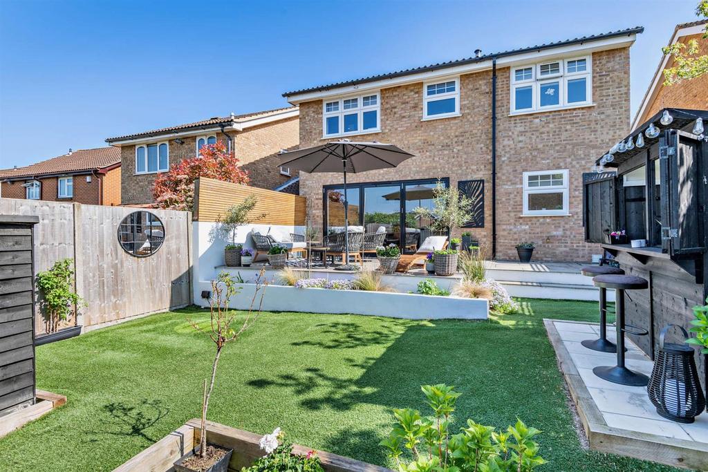 Church Road, Otham, Maidstone 4 bed link detached house - £550,000