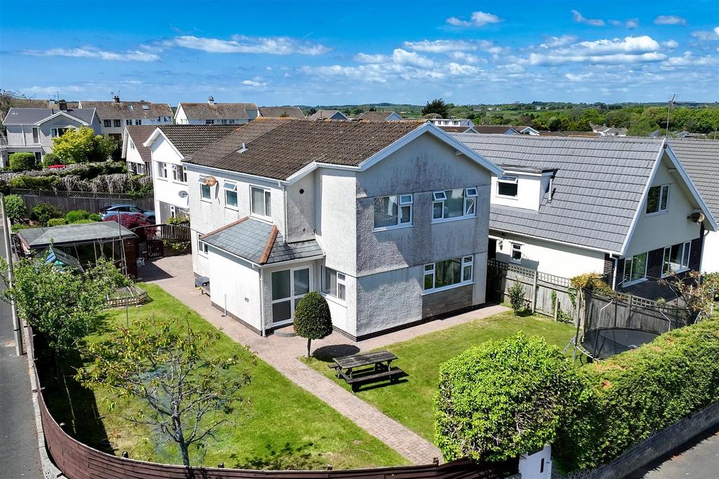 Pennard Drive, Swansea SA3 4 bed house - £475,000