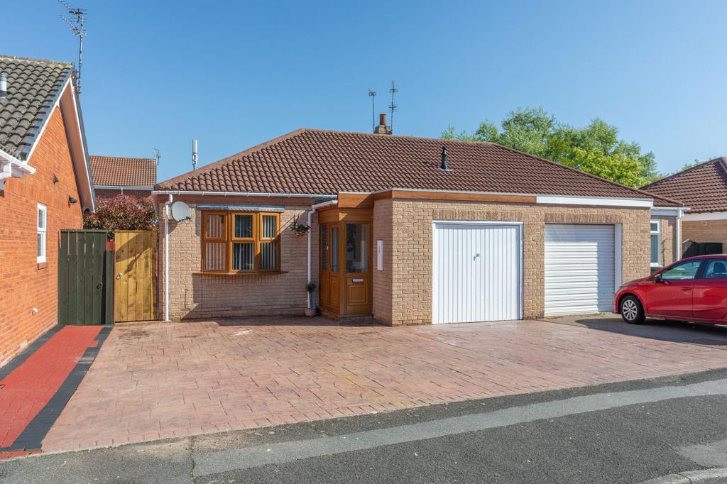 Fallowfield Way, Ashington NE63 2 bed semi-detached bungalow for sale ...