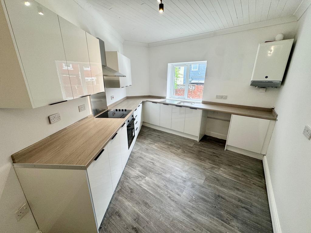 Willington, Crook DL15 3 bed terraced house to rent - £650 pcm (£150 pw)
