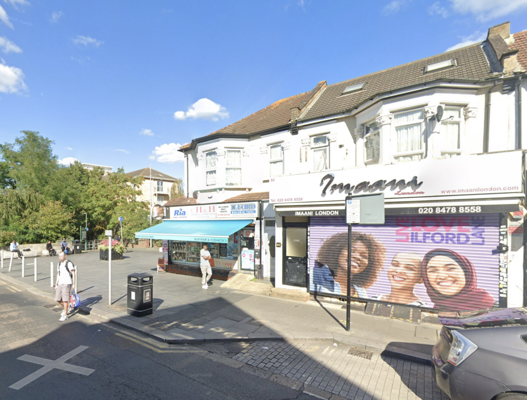 Ilford Lane, Ilford IG1 4 bed flat to rent - £2,600 pcm (£600 pw)