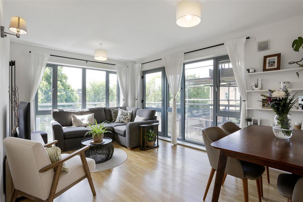 Maple House, 213 Junction Road, London 2 bed flat for sale - £525,000